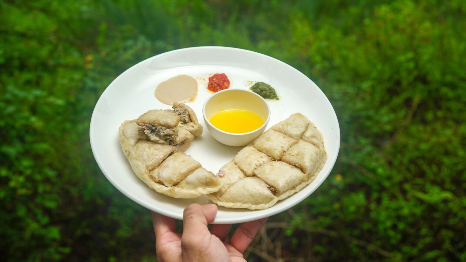 Best Traditional Dishes of Himachal Pradesh: A Culinary Guide